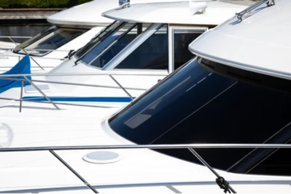 How to Choose Boat Windshield Door Catches | Boat Windows